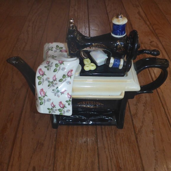 Vintage | Kitchen | Teapot Sewing Machine Infusion With Rose Quilt ...